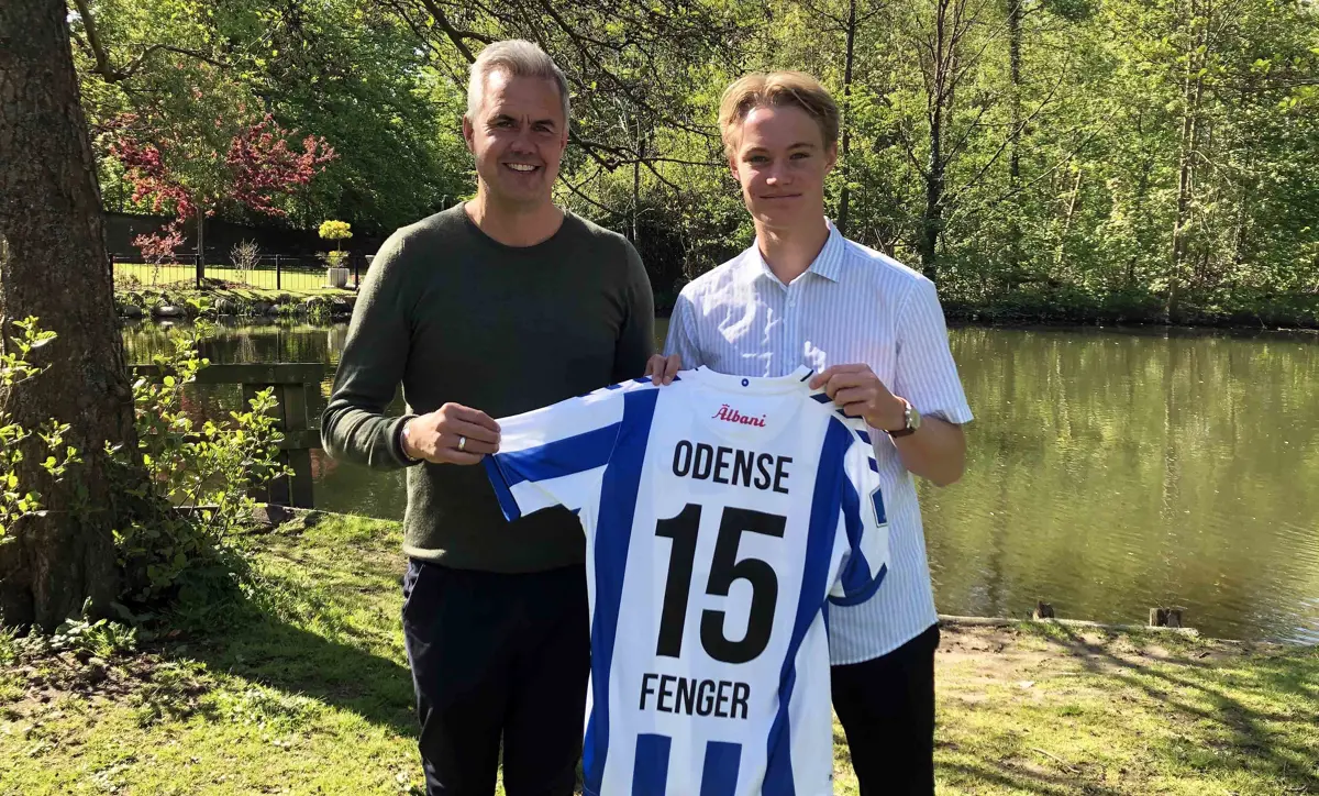 Max Fenger rykkes op i superligatruppen til sommer