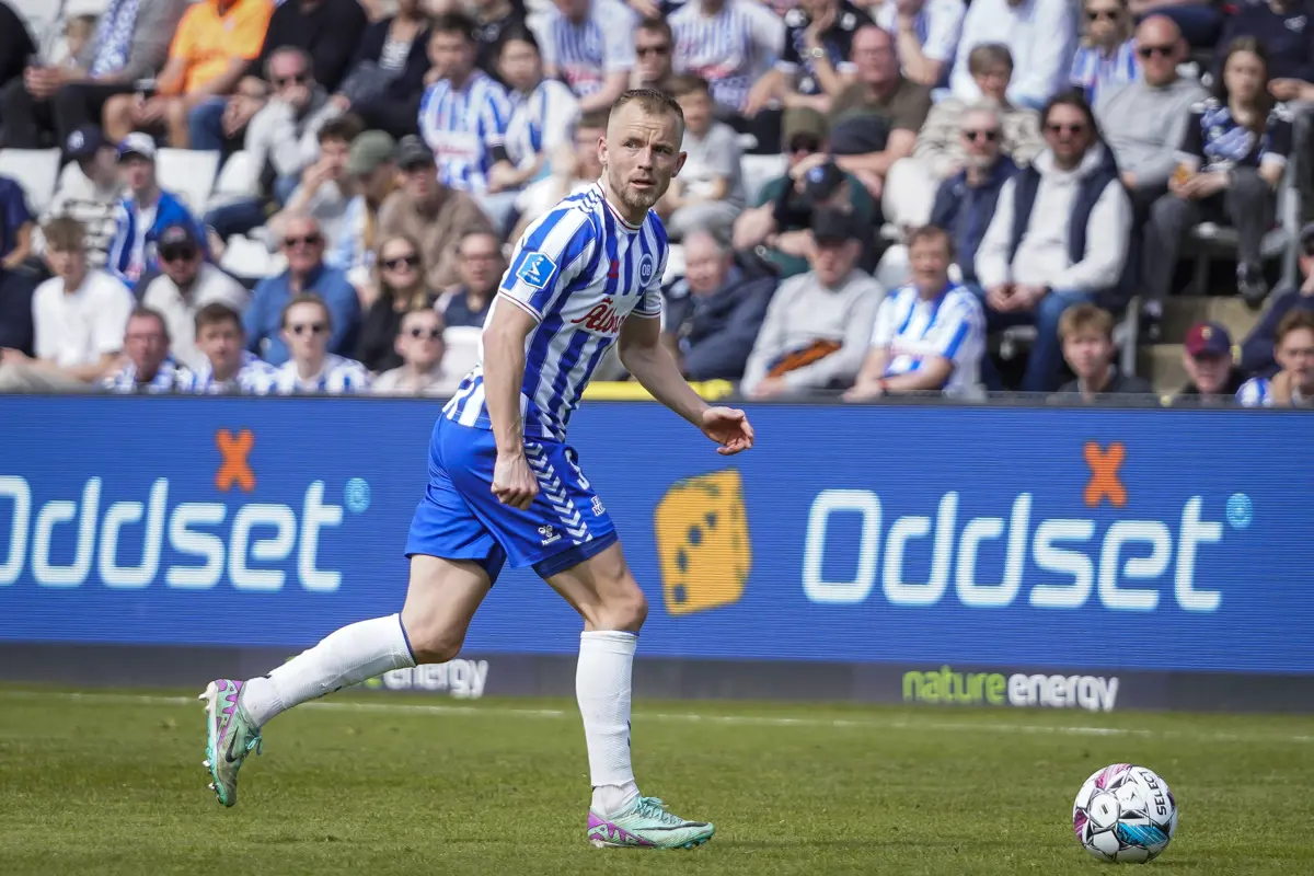 Nicklas Mouritsen sælges til B.93